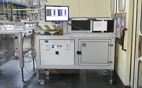 Application example packaging: Inspection system for aluminium trays ...