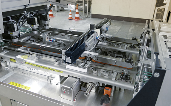 Application example packaging: Inspection system for aluminium trays ...